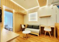 China Luxury Prefab Capsule With Light Steel Space Frame Tiny Building Portable House On Wheels for sale