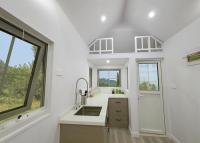 China Prefabricated Modular Tiny House Expandable Cabin With Interior Decoration For Airbnb Motorhome for sale