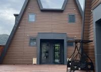 China Prefab Home Easy Assembled House Light Steel Framing modular home Wooden House Resort Bunglalow for sale