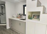 China ICC-ES Certification Modular Prefabricated Tiny House On Wheels Cider Box Motorhome for sale