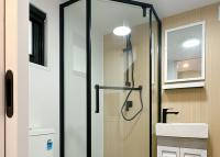 China Compact Modular Home Prefabricated Tiny House On Wheels For Mobile Living In USA for sale