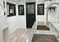 China EU/AU/USA Standard Light Steel Framing  Prefab Homes Motorhome On Wheels With 3 Bedrooms for sale