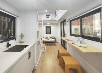 China Prefab Trailer House Tiny House On Wheels Hot Selling Mobile Home for sale