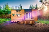 China Mountaineer Tiny Home with Rooftop Deck the best tiny homes airbnb in light gauge steel framing system for sale