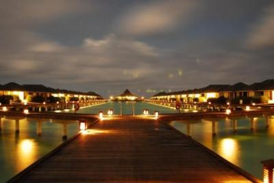China Prefab Homes In Maldives Light Gauge Steel Framing System With Fiber Cement Board Cladding Overwater Bungalow for sale