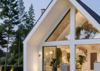 China Au/USA Standard Light Steel Framing Prefab House Wooden House Resort Bunglalow for sale
