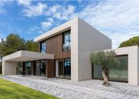 China Luxury 4-Bedroom Prefab House Villa With Swimming Pool | ICC-ES Certified Light Gauge Steel House for sale