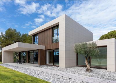 China Luxury 4-Bedroom Prefab House Villa With Swimming Pool | ICC-ES Certified Light Gauge Steel House for sale