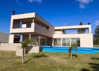 China Cold Formed Steel Structural Light Steel Frame Prefabricated Villa Modern Design Houses for sale