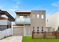 China Architecture Prefab Steel House 1.15mm Steel Frame With AZ150 Zinc Coating for sale