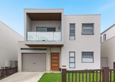 China Multi Storey Building Prefab Steel House for sale