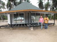 China Light Steel Roof Truss Prefab Bench Hotel / Island Resort Beach Overwater Bungalow for sale