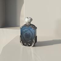 China Unique Perfume Bottles 100ml Glass Pink Metal Frame Pumpkin Cap Empty Spray Luxury for sale