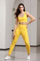 China Ladies' 4 Way Stretch Compression Bra and Capri Leggings for sale