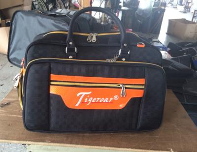 China Golf Travel Bag with Clothing Compartment Durable 600D Polyester 45 Inch for sale