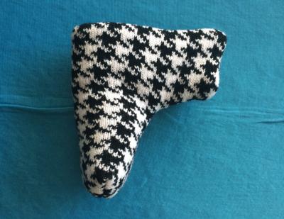 China Knitted Golf Putter Head Cover Durable Stretch Fit 1 Size for Standard Putters for sale