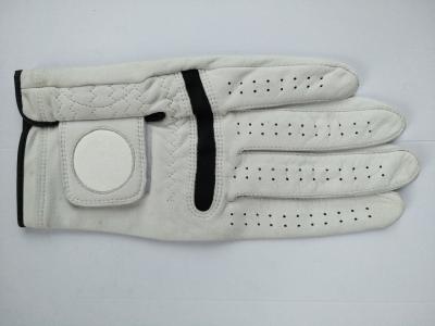 China Premium Golf Glove for Men and Women with Enhanced Grip and Breathable Design for sale