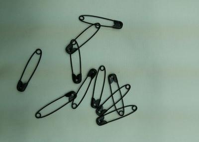 China Black Steel Safety Pins - Heavy Duty Construction for Wool, Leather & Upholstery Applications for sale