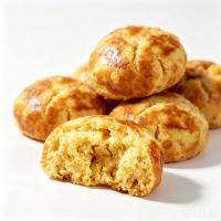 China Aromatic Butter Milk Nut Coconut Flour Crispy Cookies Premium Ingredients Party Food for sale