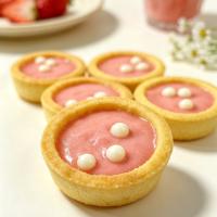 China Premium Baked Strawberry Filled Cookies With Crispy Shell Light Sweet Taste for sale