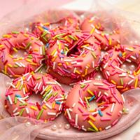 China Mild Non-Cloying Taste Sweet Donut-Shaped Cookies (Strawberry Flavor) All-Age Favorite for sale