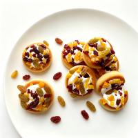 China Nut Sandwich Pizza-shaped Cookies Great for Tea Time for sale