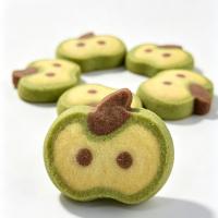 China Crispy Tasty Apple Shaped Cookies Green Apple Flavor Kids Favorite Snack Private Label for sale