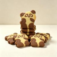 China Freshly Baked Panda-Shaped Cookies (Cocoa Flavor) Crunchy Sharing Pack For Friends for sale