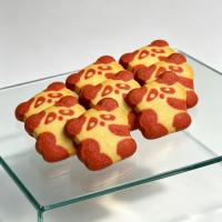 China Strawberry Flavored Chinese Panda Cookies Mellow Sweet Cookie Snack for sale