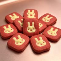 China Kids Favorite Cute Bunny-Shaped Cookies (Strawberry Flavor) Fresh Natural Ingredients for sale