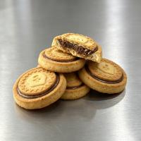 China ISO Quality Certified Hazelnut Pie Filled Cookies Fresh Baked Biscuits for sale