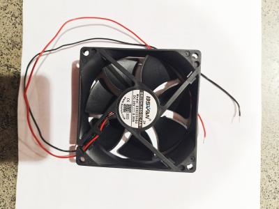 China IP67 Waterproof 24V DC Cooling Fan with 300-800 CFM for Bus HVAC Systems for sale