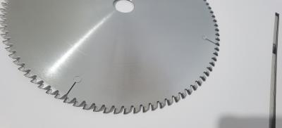 China Paint Coating PCD Circular Saw Blades For Smooth And Clean Cuts for sale