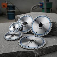 China 75Cr1 Steel Body Diamond Circular Saw Blades with 4.0mm Teeth Width and Custom Finishing for Quarry Stone & Slabs for sale