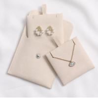 China Custom Velvet Jewelry Pouches Storage Bag 5x5cm 8x8cm 10x10cm OEM Logo for sale
