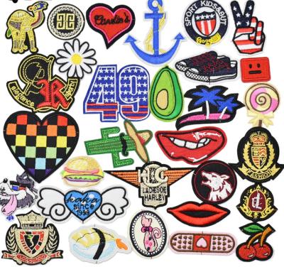 China Custom Polyester Embroidered Patches Iron On Sew On for Jackets Hats Jeans 100 Pieces for sale