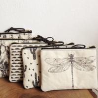 China Makeup Storage Cotton Canvas Cosmetic Bag Bulk Pouch With Zipper Closure for sale