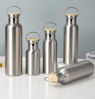 China 17oz 25oz Double Wall Insulated Stainless Steel Water Bottle with Handle Leakproof Lid for sale