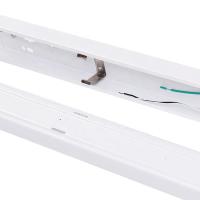 China Plastic Housing 3CCT Tunable LED Batten Light 120-277V 50000 Hours for sale