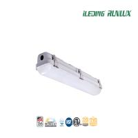 China IP66 Polycarbonate LED Vapor Tight Light with Switchable Color Temperature for sale