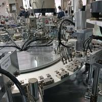 China IV Infusion Peel Foil Cap Assembly Machine Automatic Linear Screw Capping Machine for sale