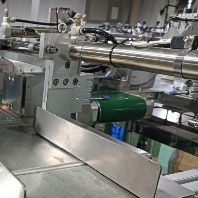 China Servo Motor Driven Cap Assembly Machine for sale