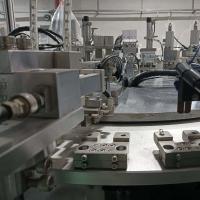 China Servo Motor Driven Cap Assembly Machine for sale