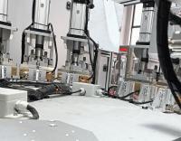 China Daily Necessities Assembly Machine Automatic Filling And Sealing Of Desiccant Caps And Cores Customizable 1 Year Warrant for sale