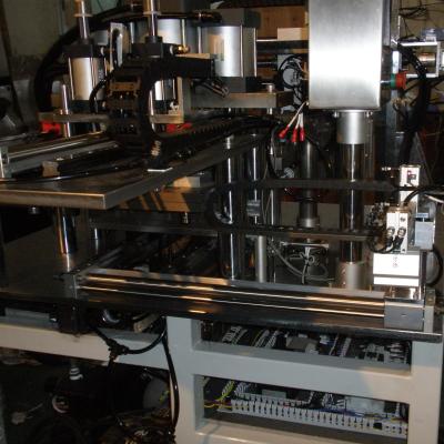 China Blood Collection Needle Automatic Needle Setting Machine All-in-One, High Efficiency and Stable Performance for sale
