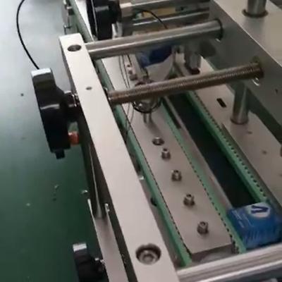 China Automated Labeling Machine Connected By Belt Reducing Labor Costs High Efficiency for sale