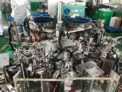 China Disposable Scalpel Automated Assembly Machine Connected With Packaging Machine Into A Line High Capacity for sale
