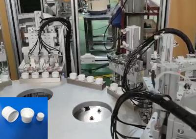 China Desiccant Caps Automatic Assembly Machine For Pharmaceutical And Health Care High Production Speed for sale