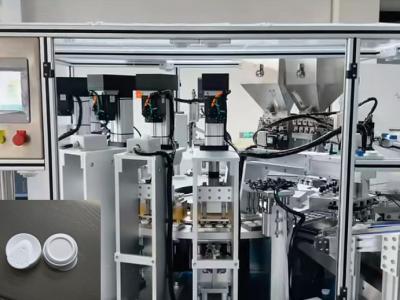 China Desiccant Cap Filling Machine For Pharmaceutical And Health Care Industry With Different Dimensions for sale