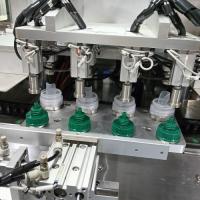 China High Accuracy With Daily Necessities Assembly Machine For Laundry Detergent Bottle Cap Automatic Screwing Machine for sale